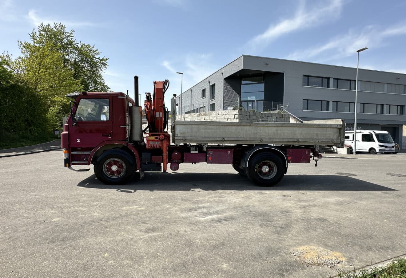 1988 Scania P 113 4x2 Kipper/Kran gebraucht