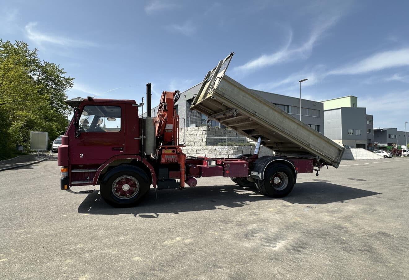 1988 Scania P 113 4x2 Kipper/Kran gebraucht