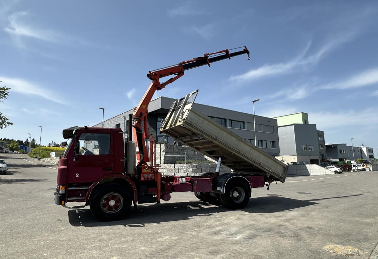 1988 Scania P 113 4x2 Kipper/Kran gebraucht