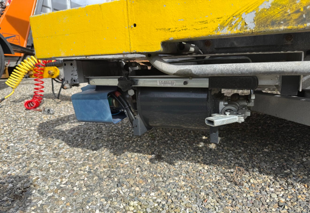 2001 Zbinden 3300BA Fahrzeugtransport gebraucht